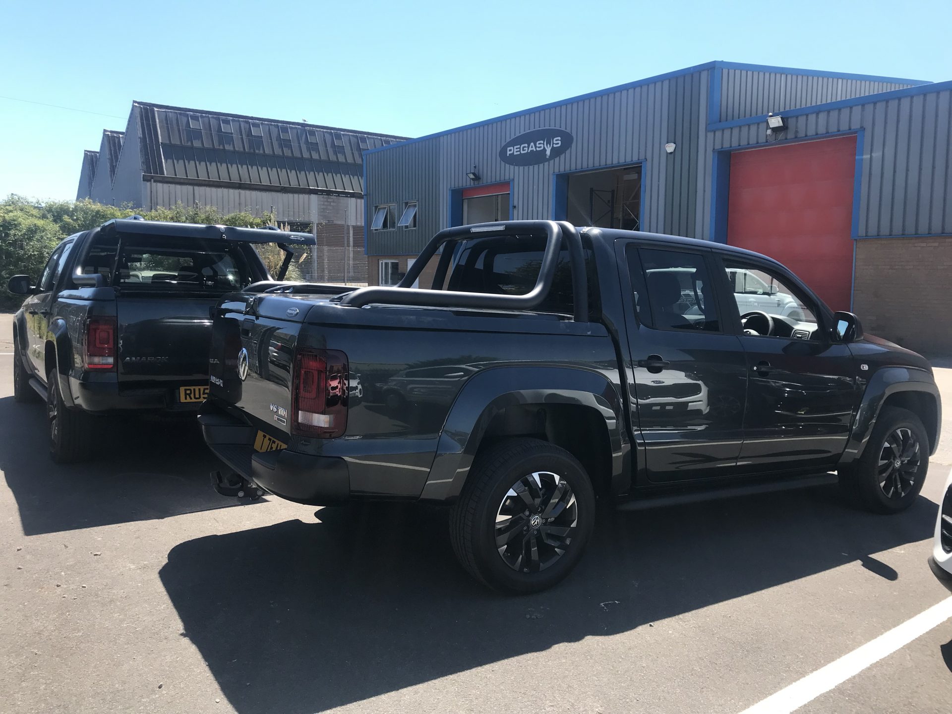 Volkswagen VW Amarok Top Up Cover Tonneau Lid with OEM Styling bar ...