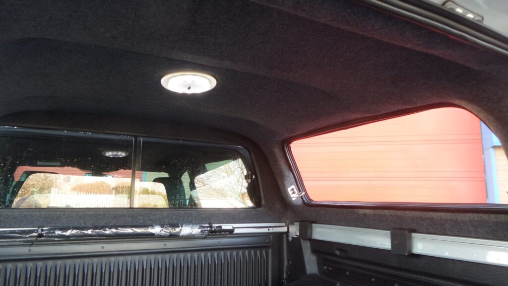 Ford Ranger Hardtops: Premium Ranger Canopy with Central Locking, Pet ...