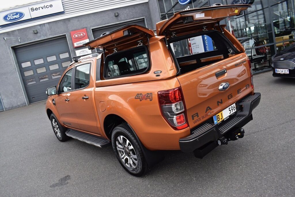 Ford Ranger Hardtops: Premium Ranger Canopy with Central Locking, Pet ...