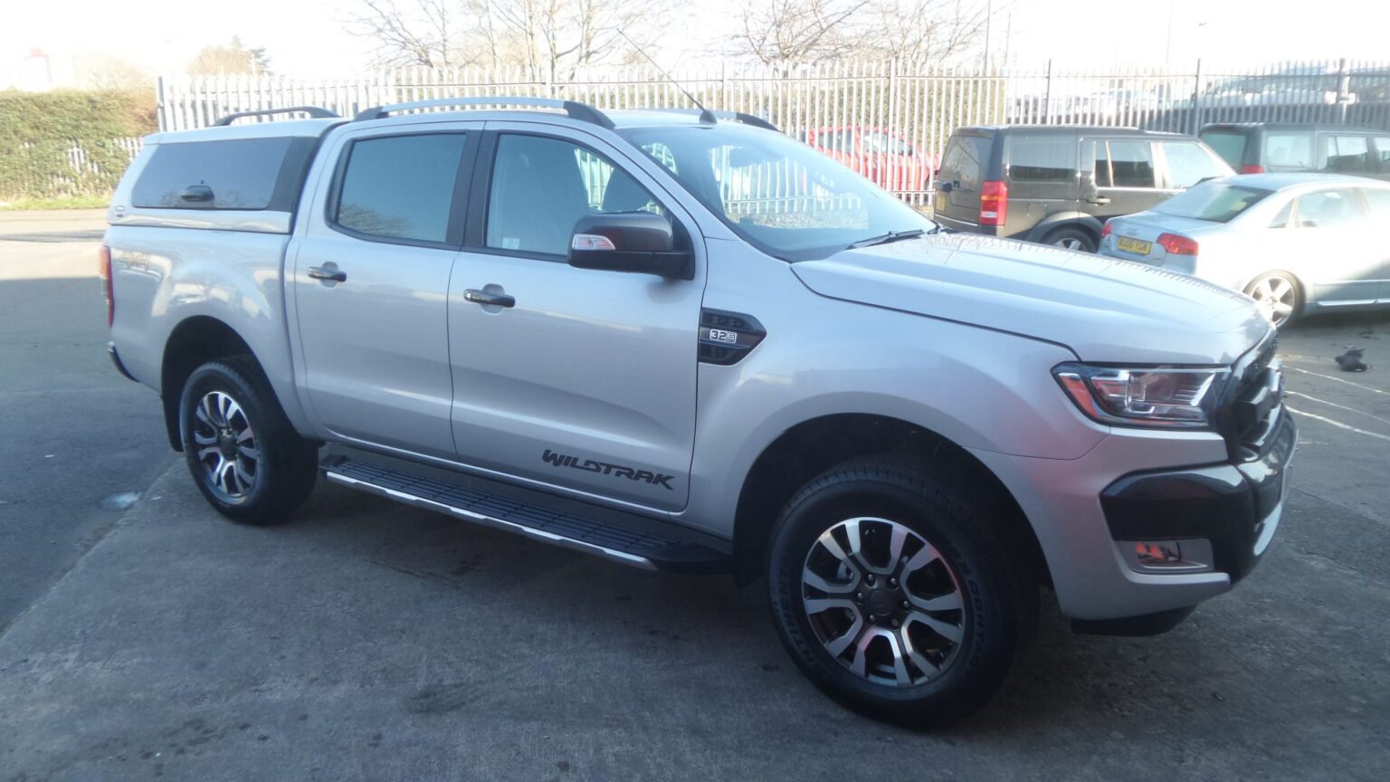 Ford Ranger Hardtops: Premium Ranger Canopy with Central Locking, Pet ...