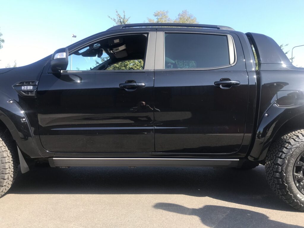 Automatic Electric Side Steps For Ford Ranger - Pegasus 4x4